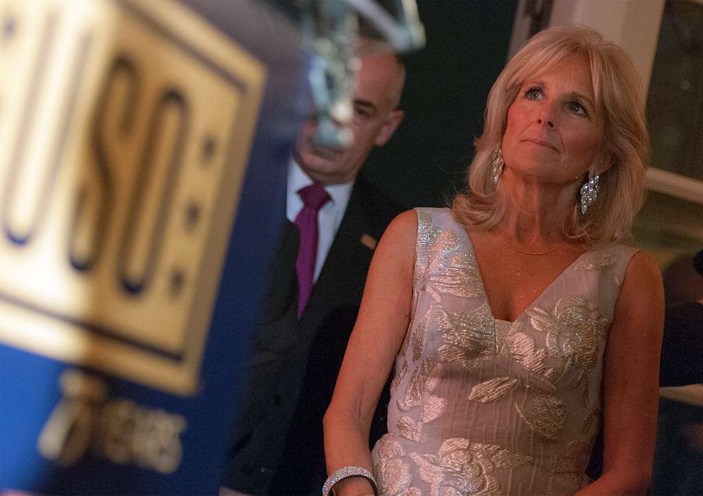 FLOTUS Shows That She’s a SoulCycle Girlie in San Francisco