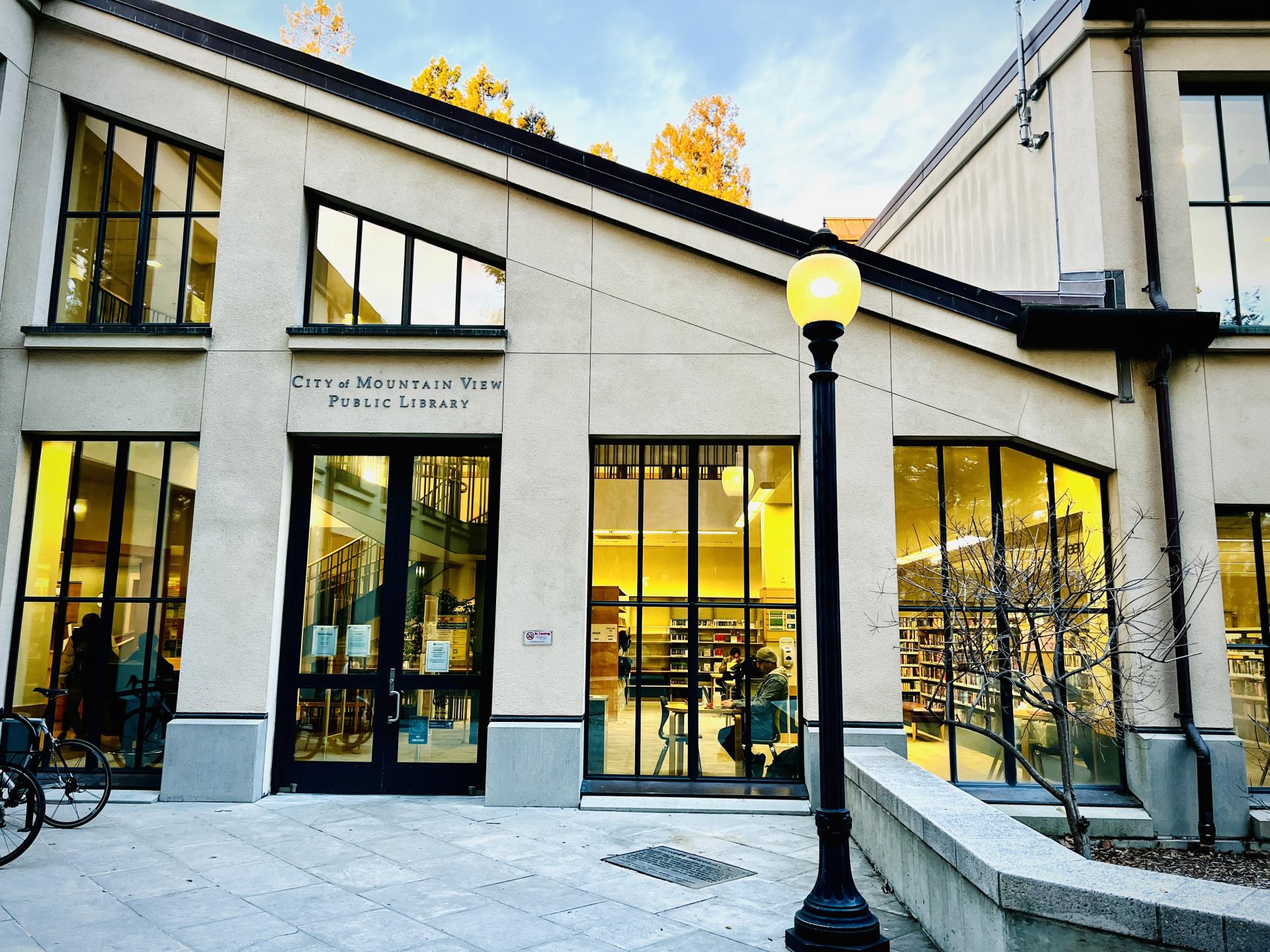 Does This Library Have the Fastest Public WiFi in the SF Bay Area?